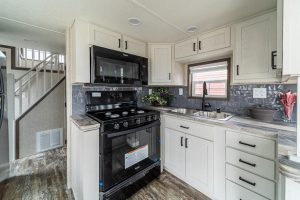 Anglin-Greenview-country_manor_16001_17_of_34_960_11 - Park Models ...